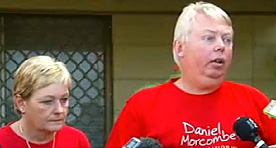 Morcombes visit search area as suspect held - ABC News
