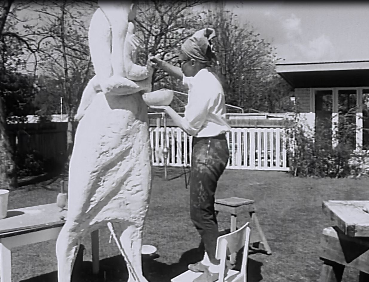 Statues of Perth: Pioneer Woman in Kings Park - ABC listen
