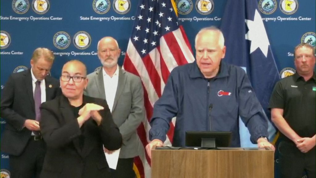 Tim Walz urges peaceful dialogue after Vance Boelter arrested - ABC News