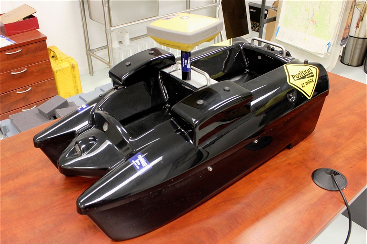 Remote control 'bat boat' to measure depth of remote dam - ABC News