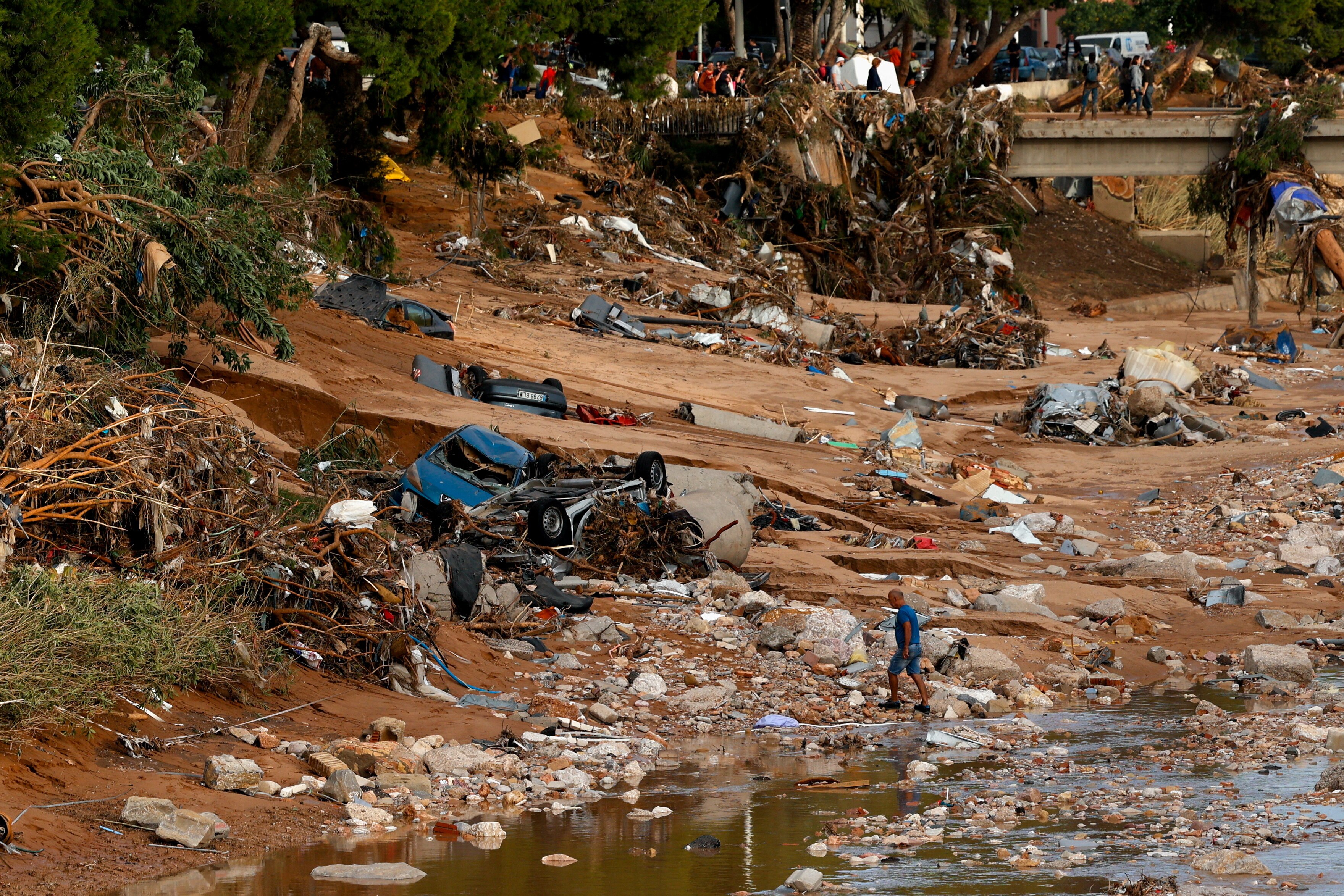 Death toll from Spanish flooding disaster jumps - ABC listen