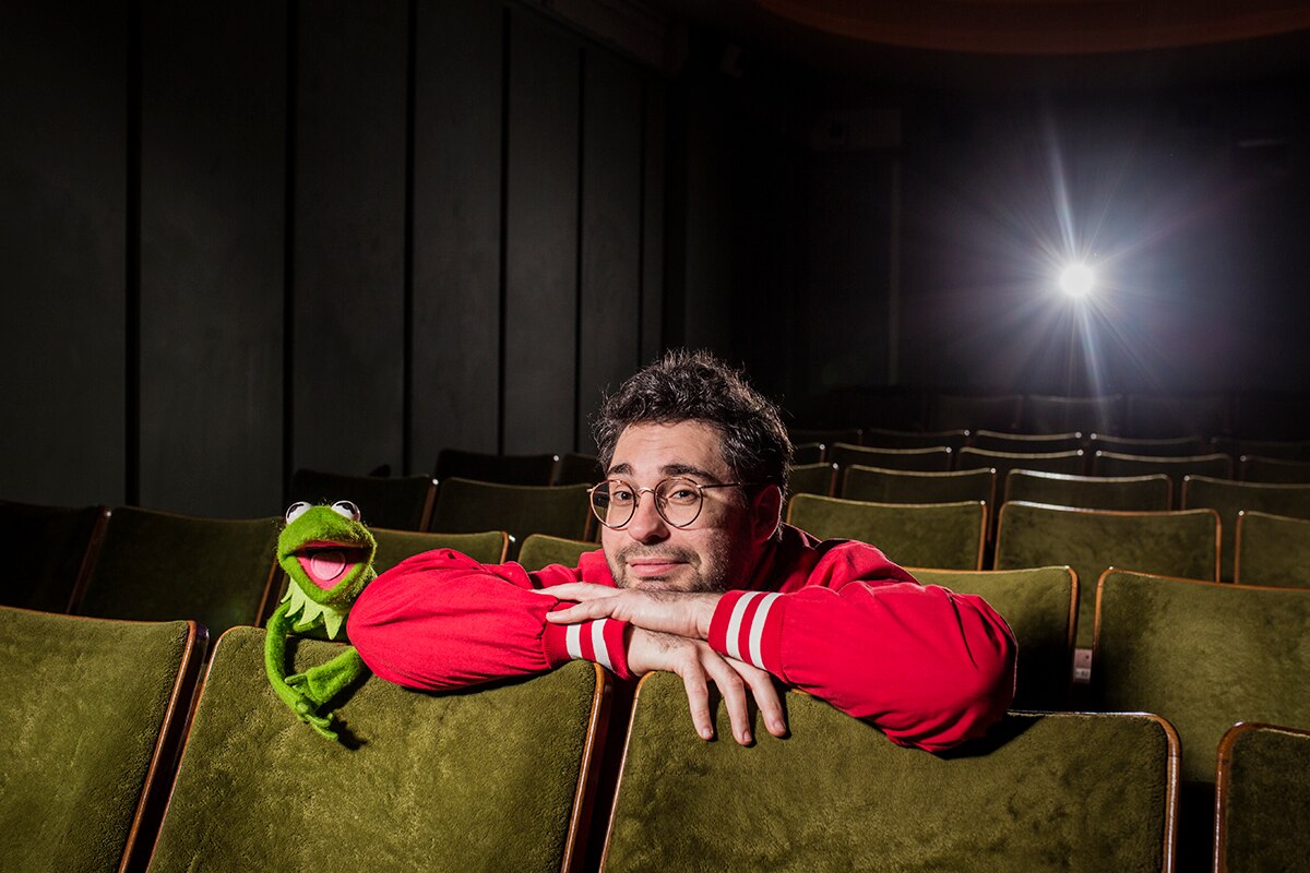 Artist David Capra bares his psyche and cinema obsession in eclectic ...