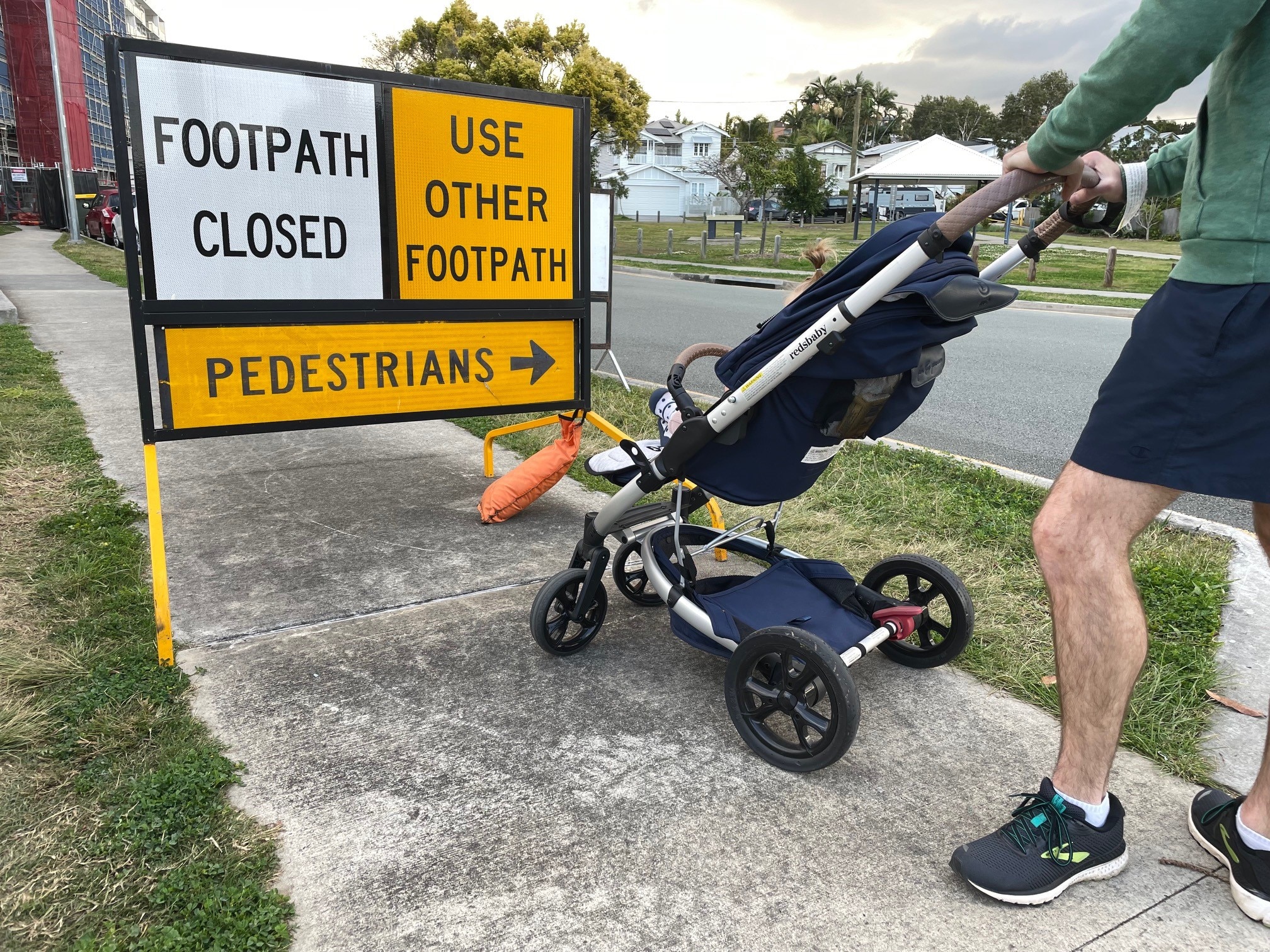 Pram-cams, wheelchair-cams monitor state of Queensland footpaths - ABC News