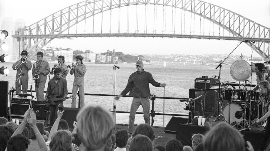 Roy & HG, Helen & Mikey, Adam & Wil, Angela Catterns + more hosts ...