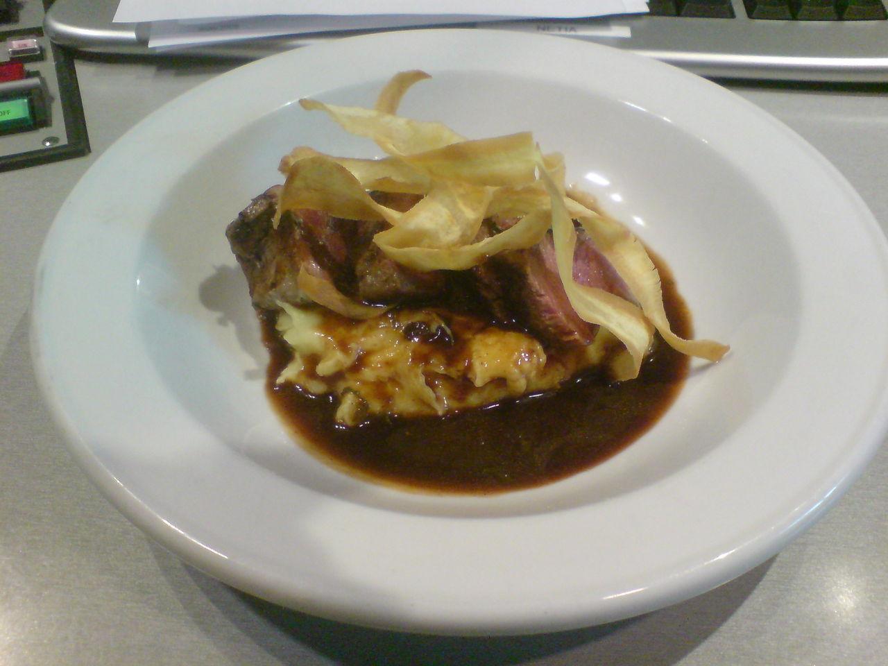 Pan-fried wallaby on parsnip mash - ABC News