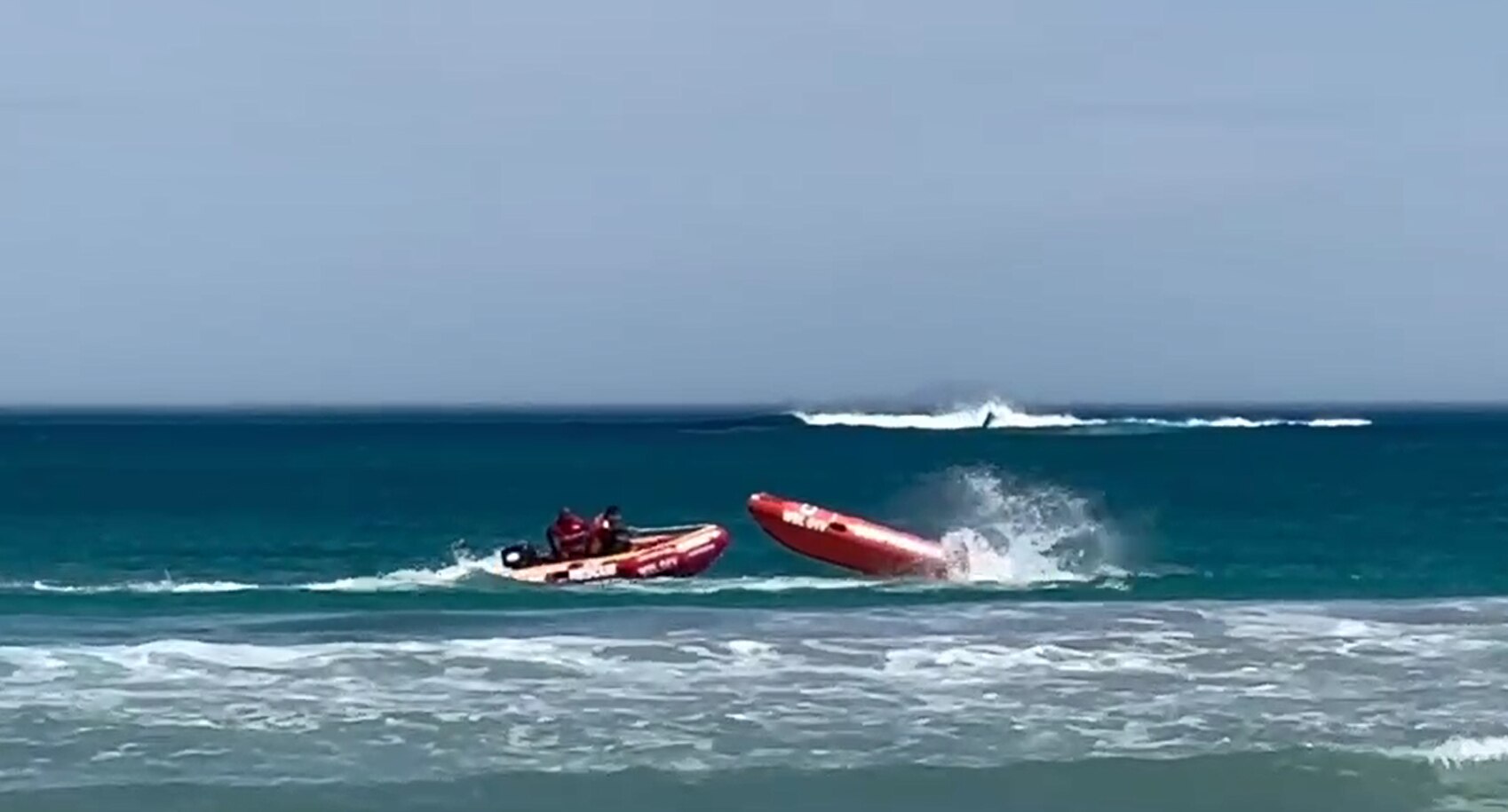 Warrnambool beach evacuated as surf lifesaver is 'catapulted' from ...