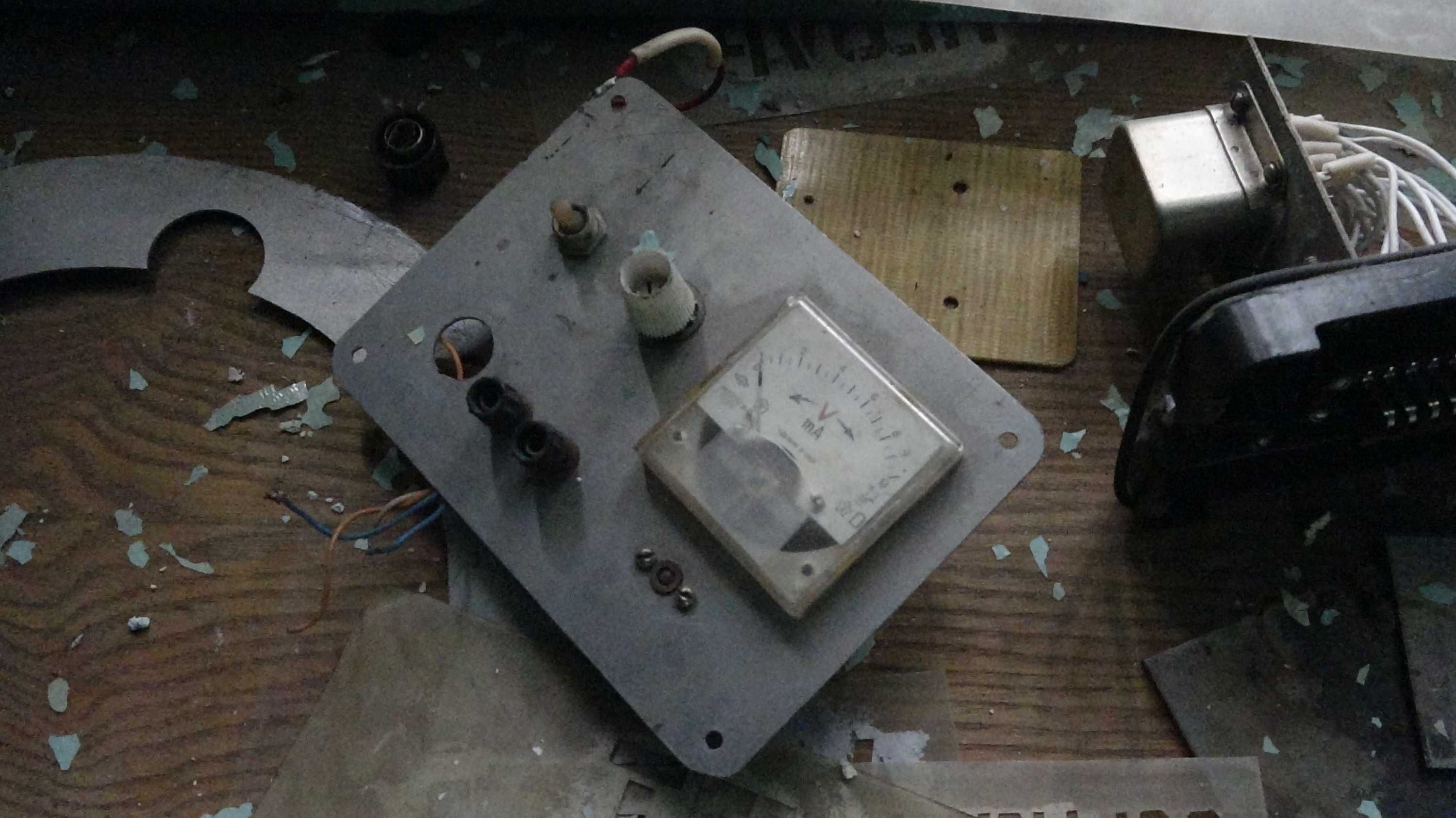 Sovietworld: Abandoned Arctic outpost reborn as retro tourist ...