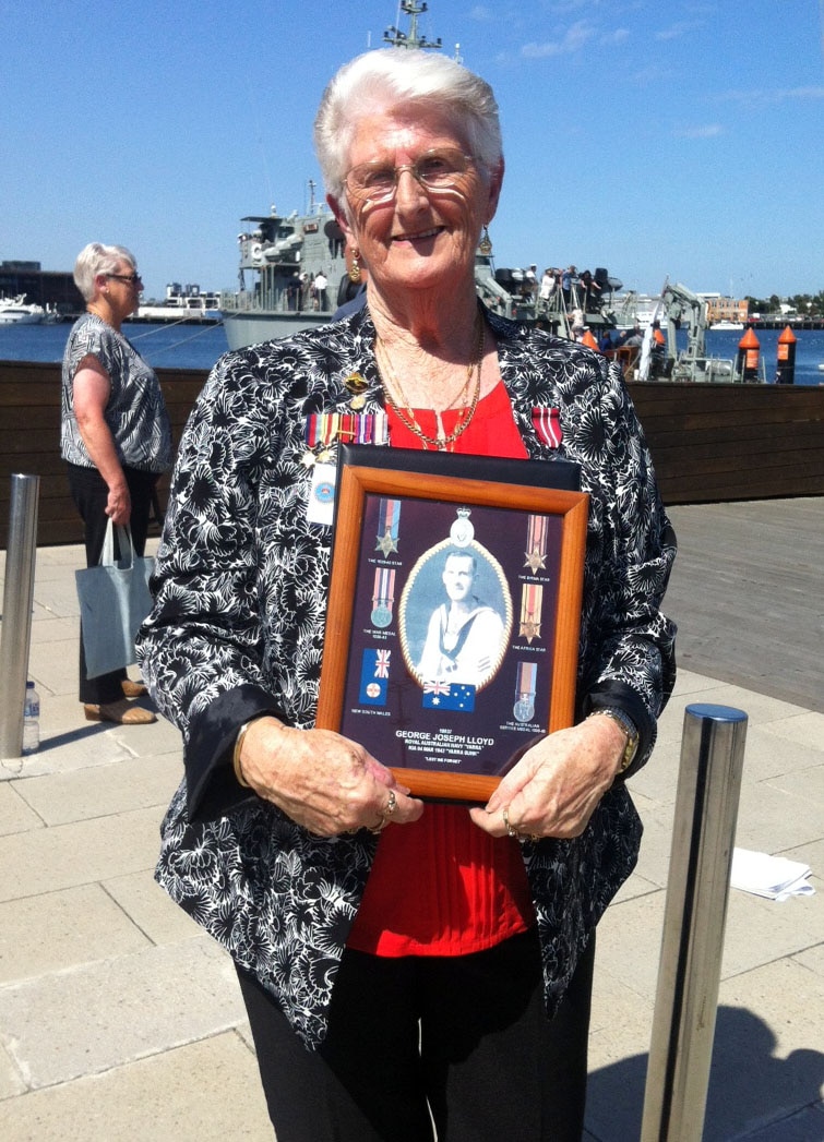 Long-awaited honour finally bestowed on crew of HMAS Yarra - ABC News
