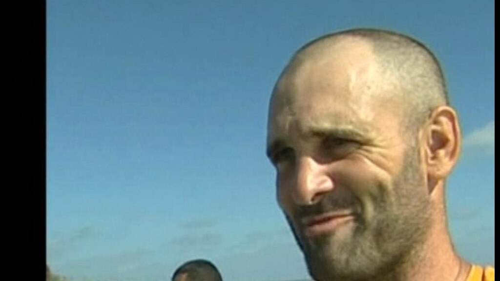 British adventurer walks the Amazon - ABC News