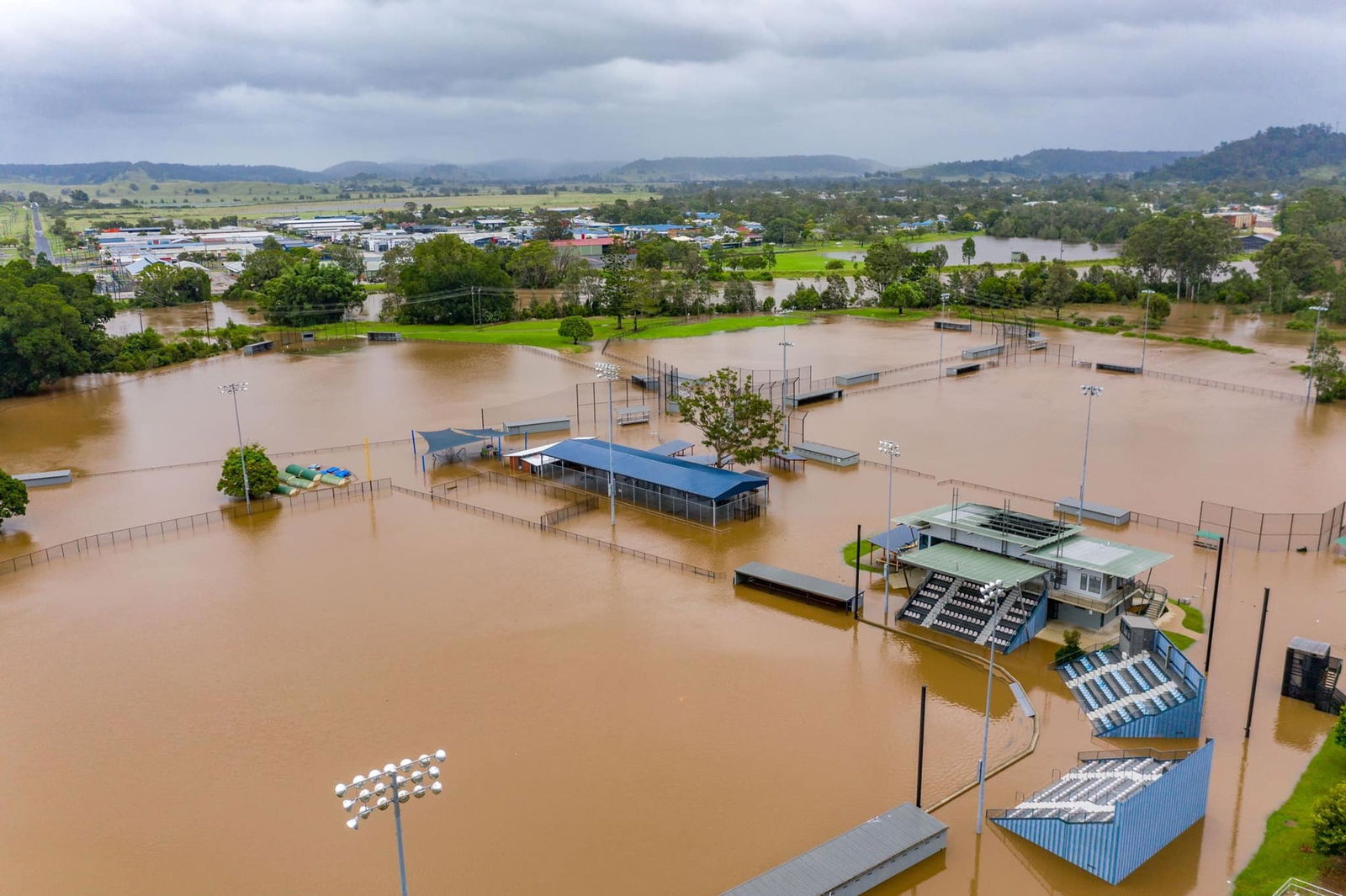 Flood emergency not over, 13 injured in ADF crash - ABC News