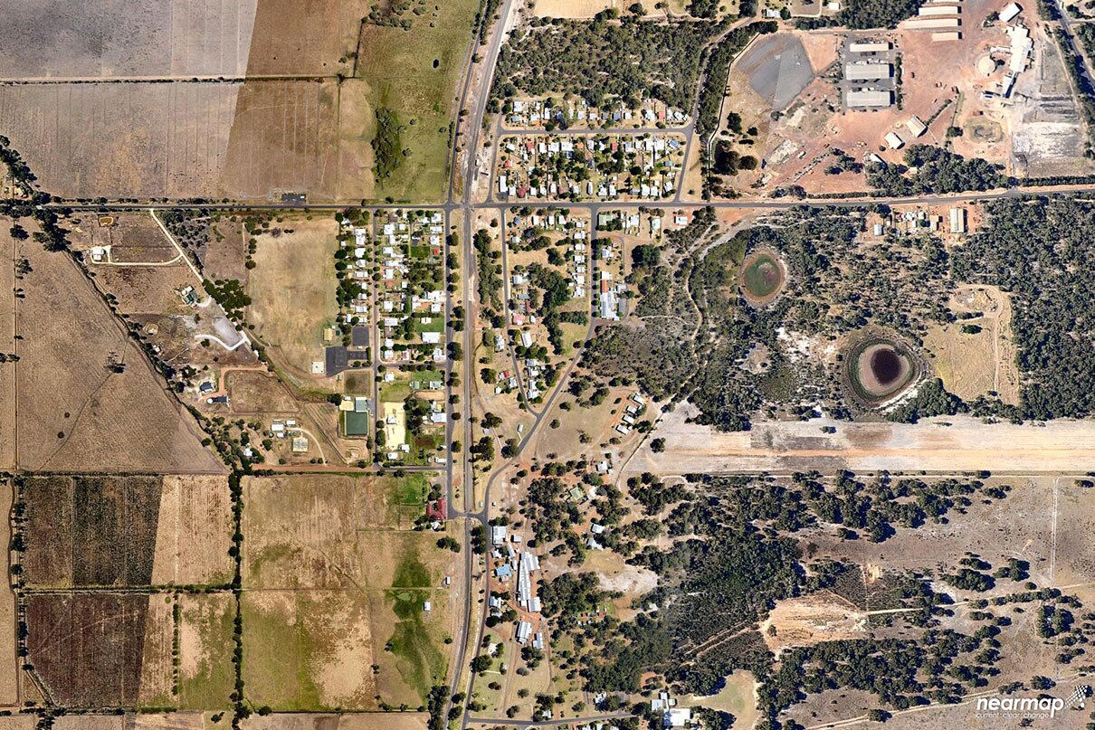 Yarloop bushfire before and after: Aerial photos reveal raw power of WA ...