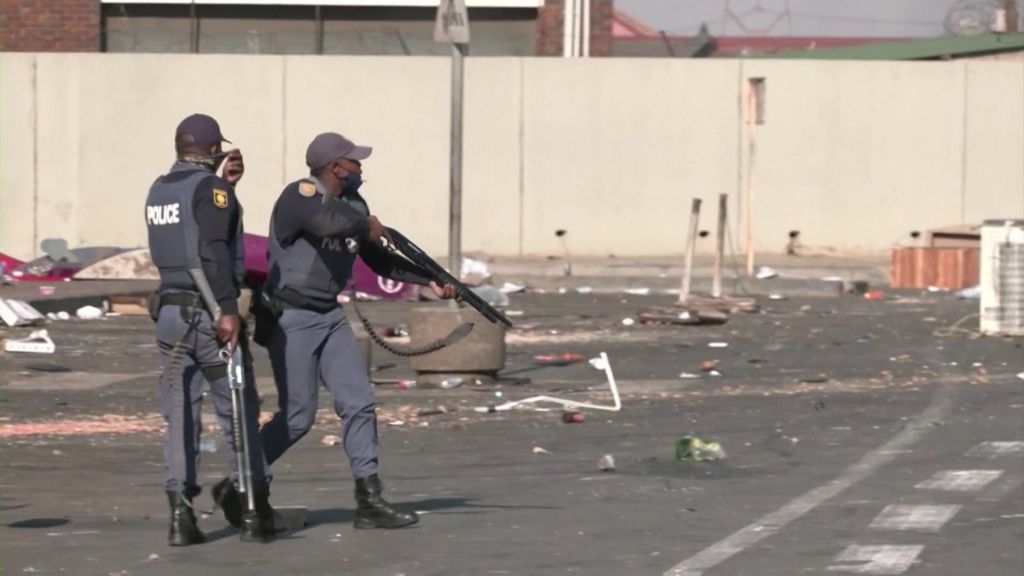 South Africa's violence and looting has roots in "economic apartheid ...