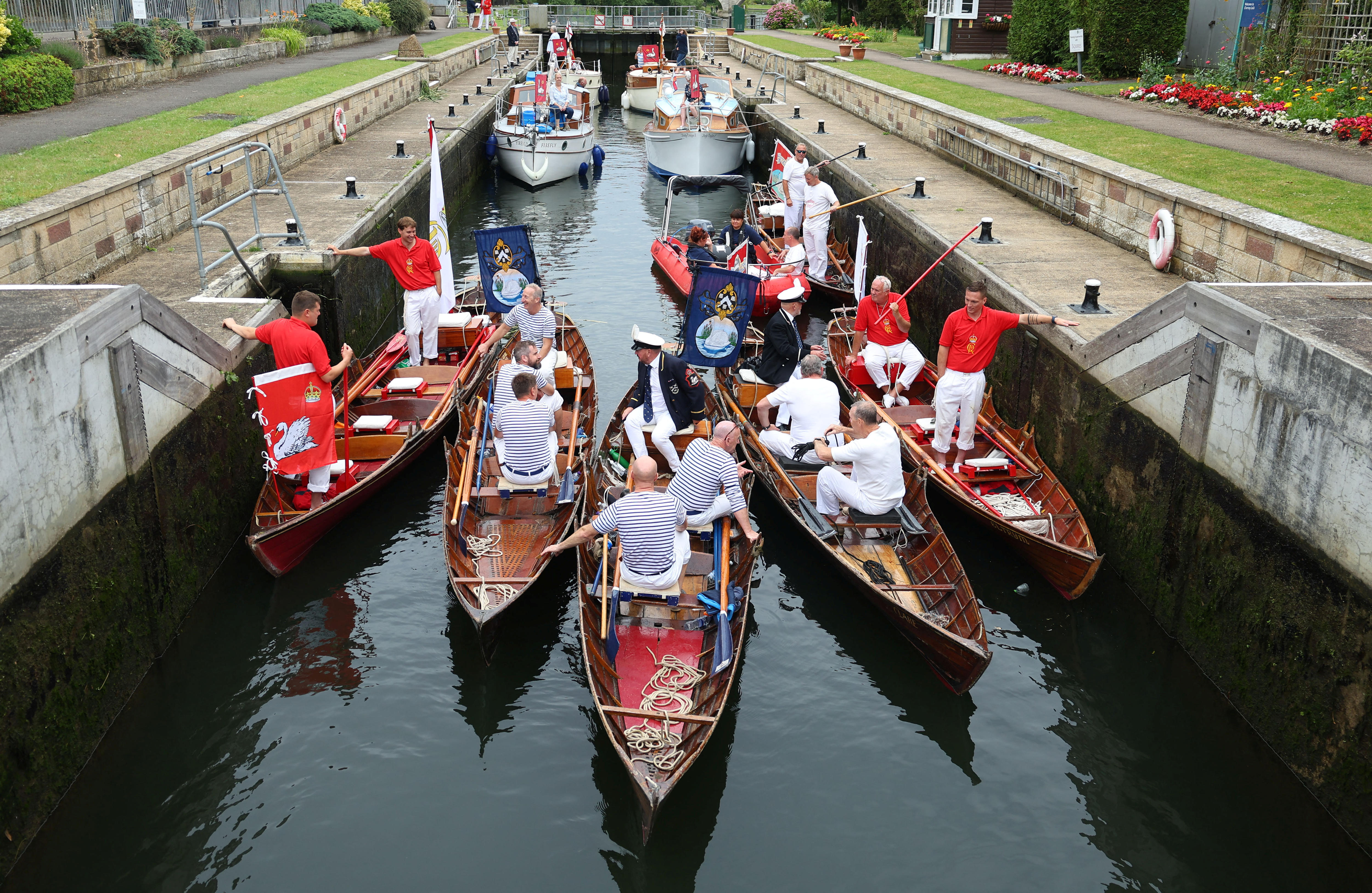 Everything you need to know about 'swan-upping,' the eccentric royal ...