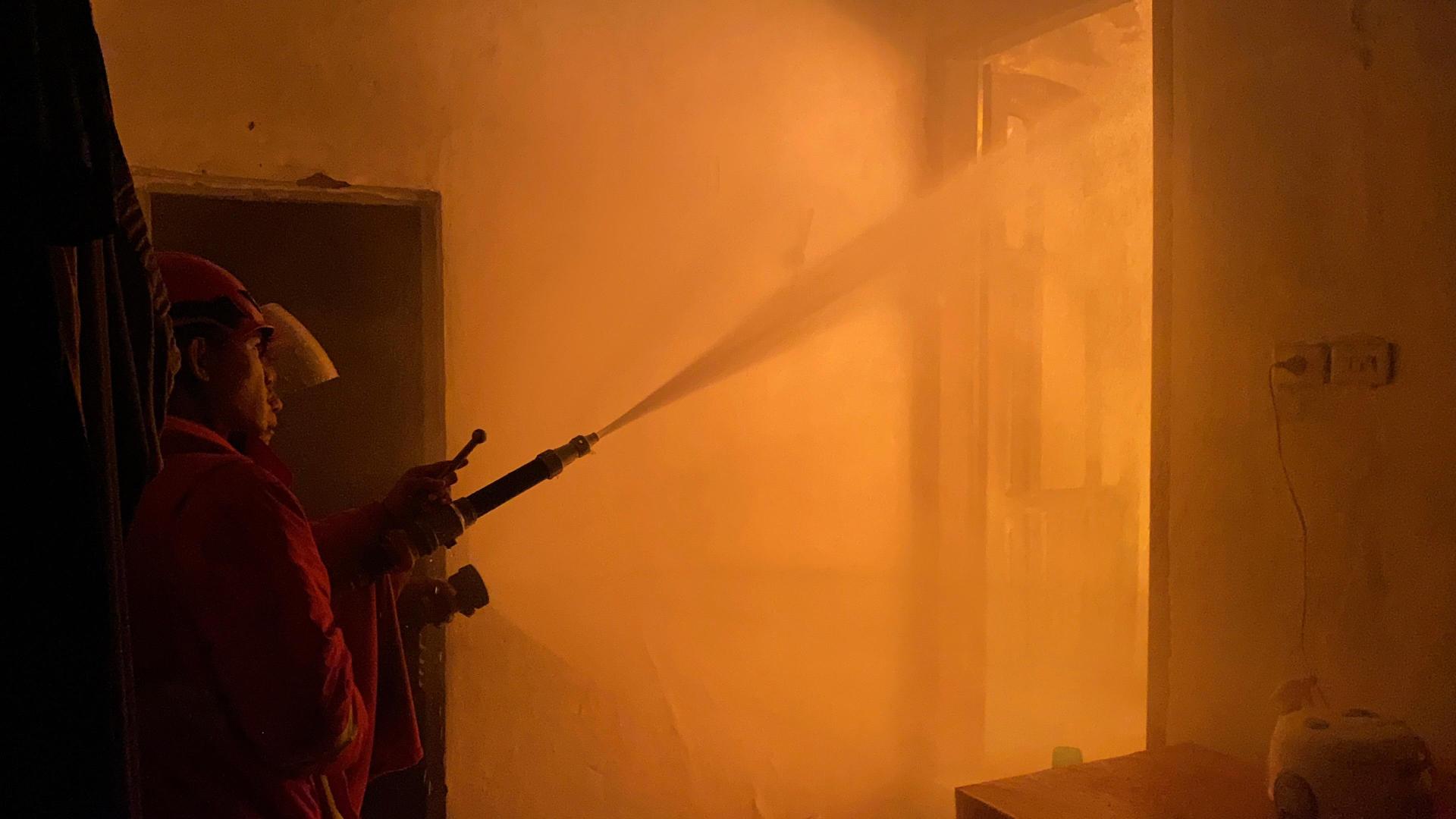 Battling fires remains the key focus for Indonesian firefighters. - ABC ...
