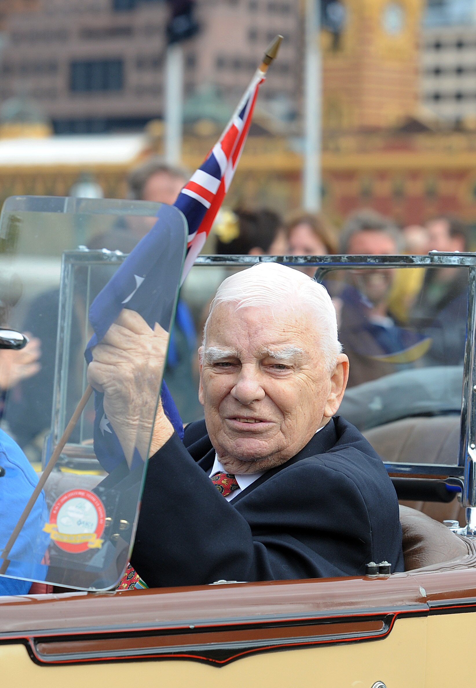 Tributes to former RSL state chief Bruce Ruxton - ABC Radio