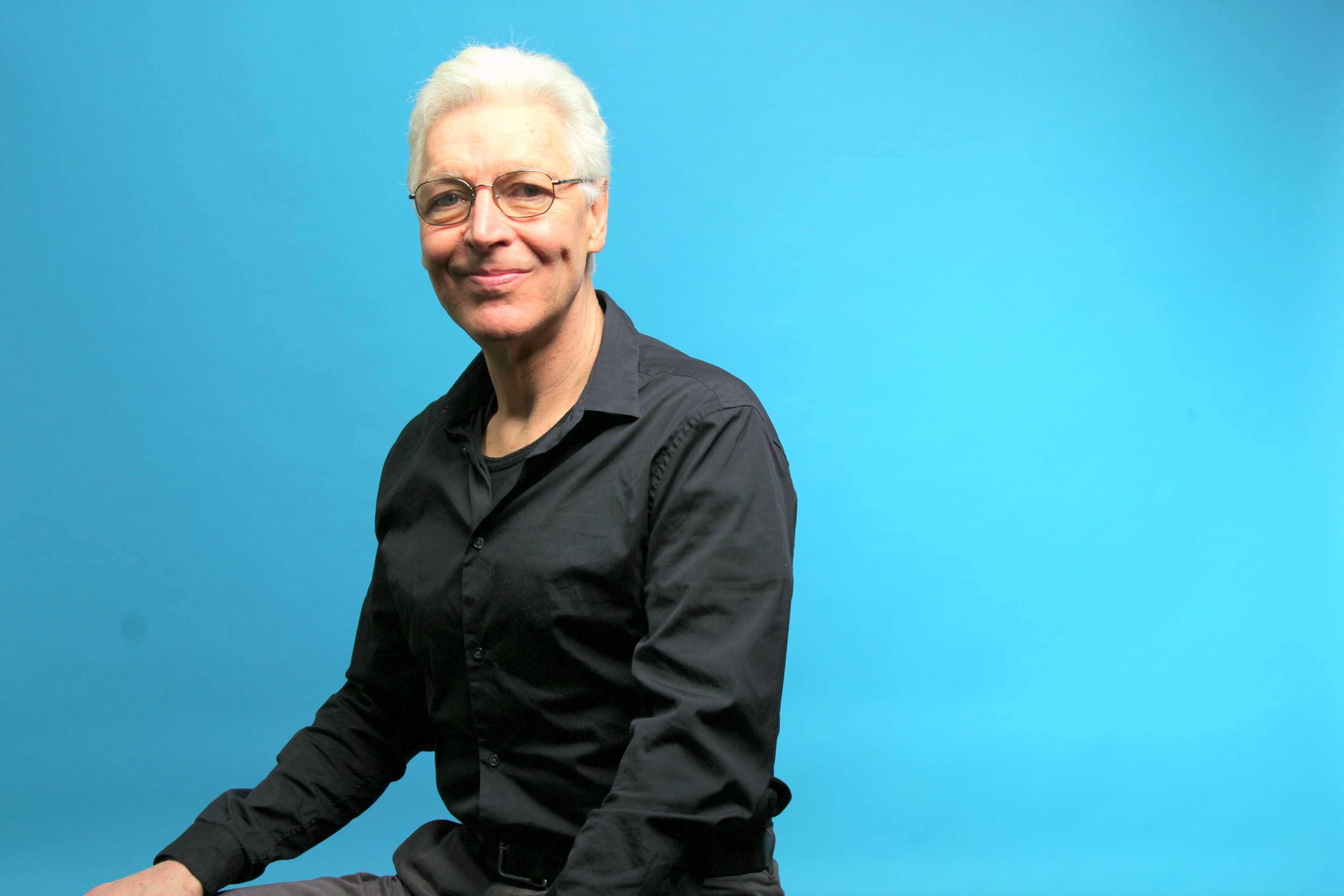 Behind the sequins: the Tony Sheldon story - ABC listen