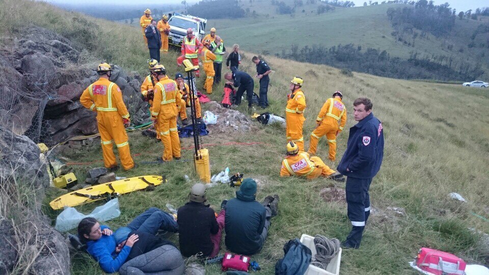 Man rescued after falling 15m into sinkhole in Victorian cave - ABC News