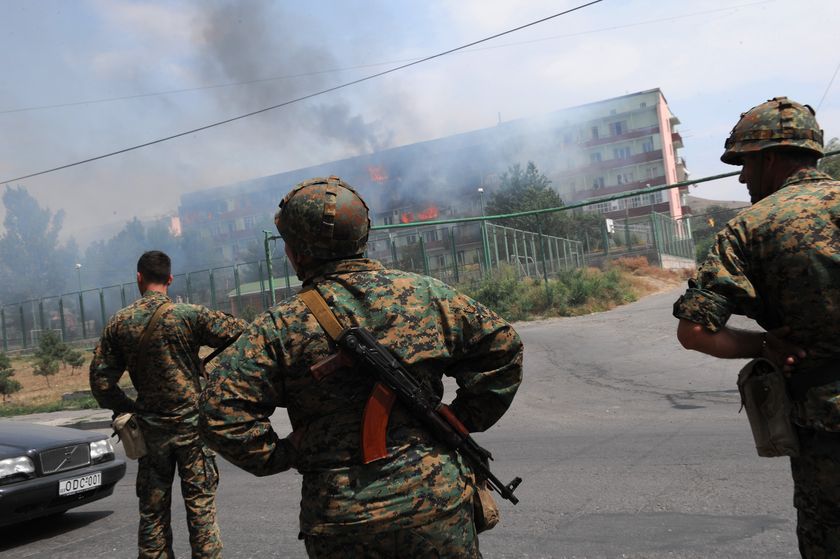Bush calls for end to Russian bombing - ABC News